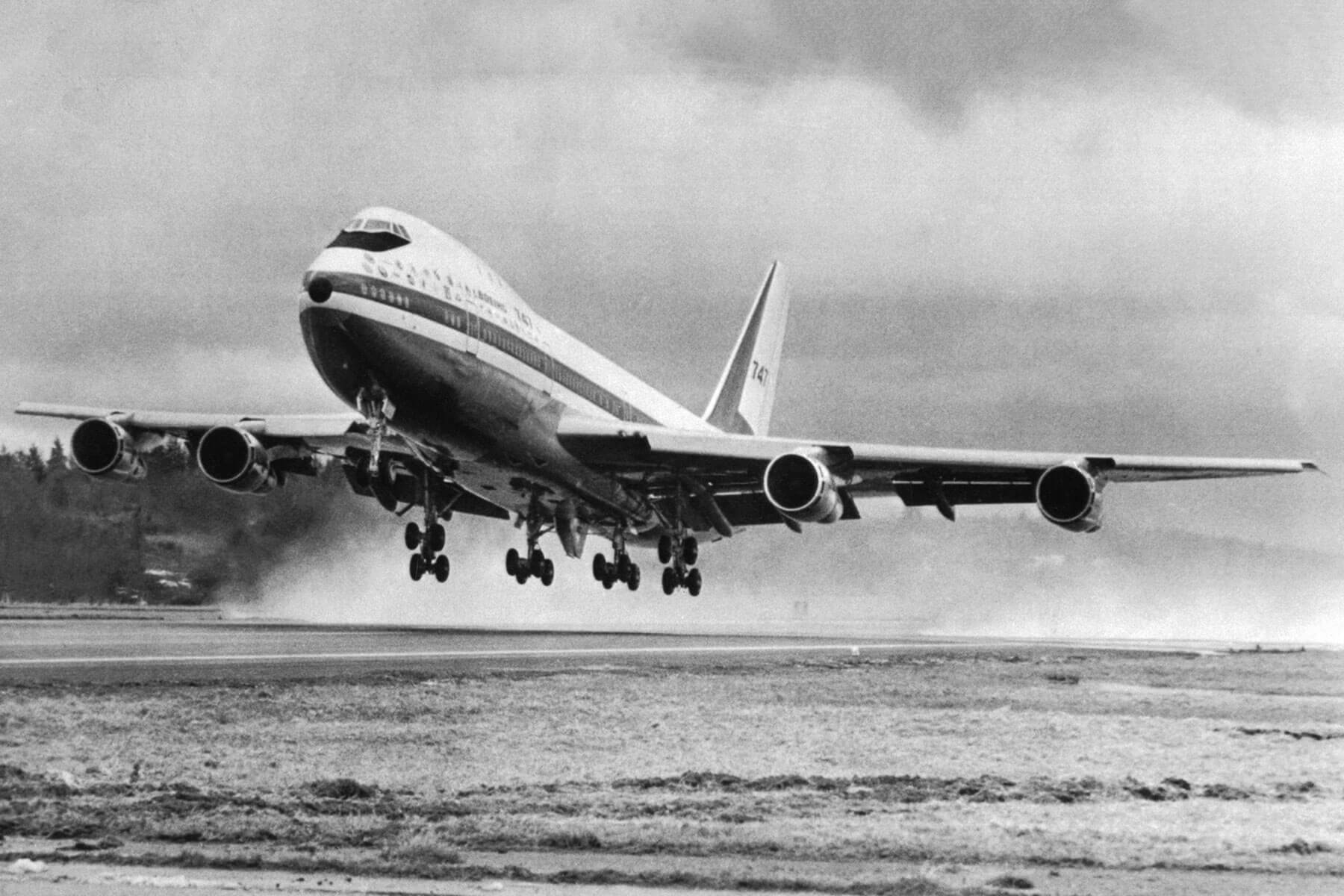 5 of the Most Famous Planes to Ever Take the Skies — History Facts