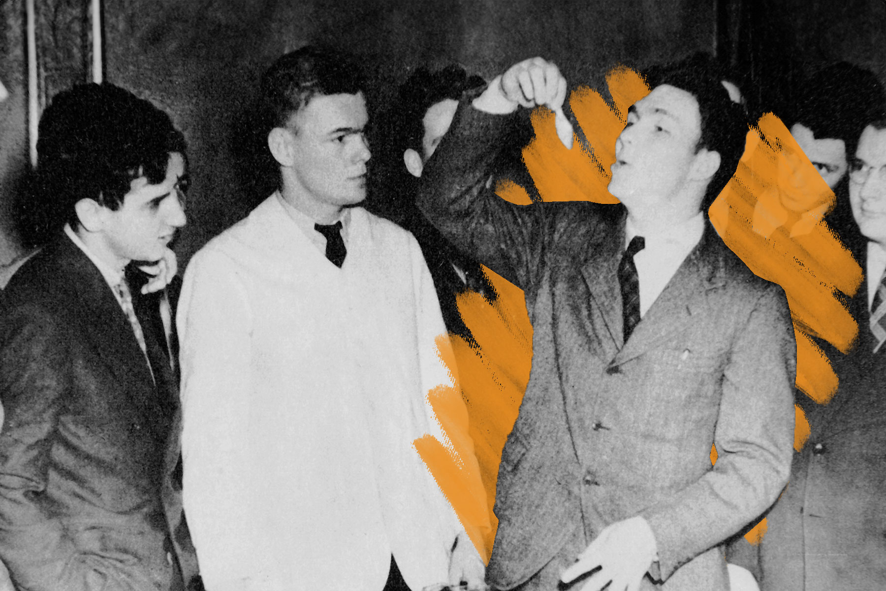There was a goldfish-swallowing craze in the 1930s. — History Facts